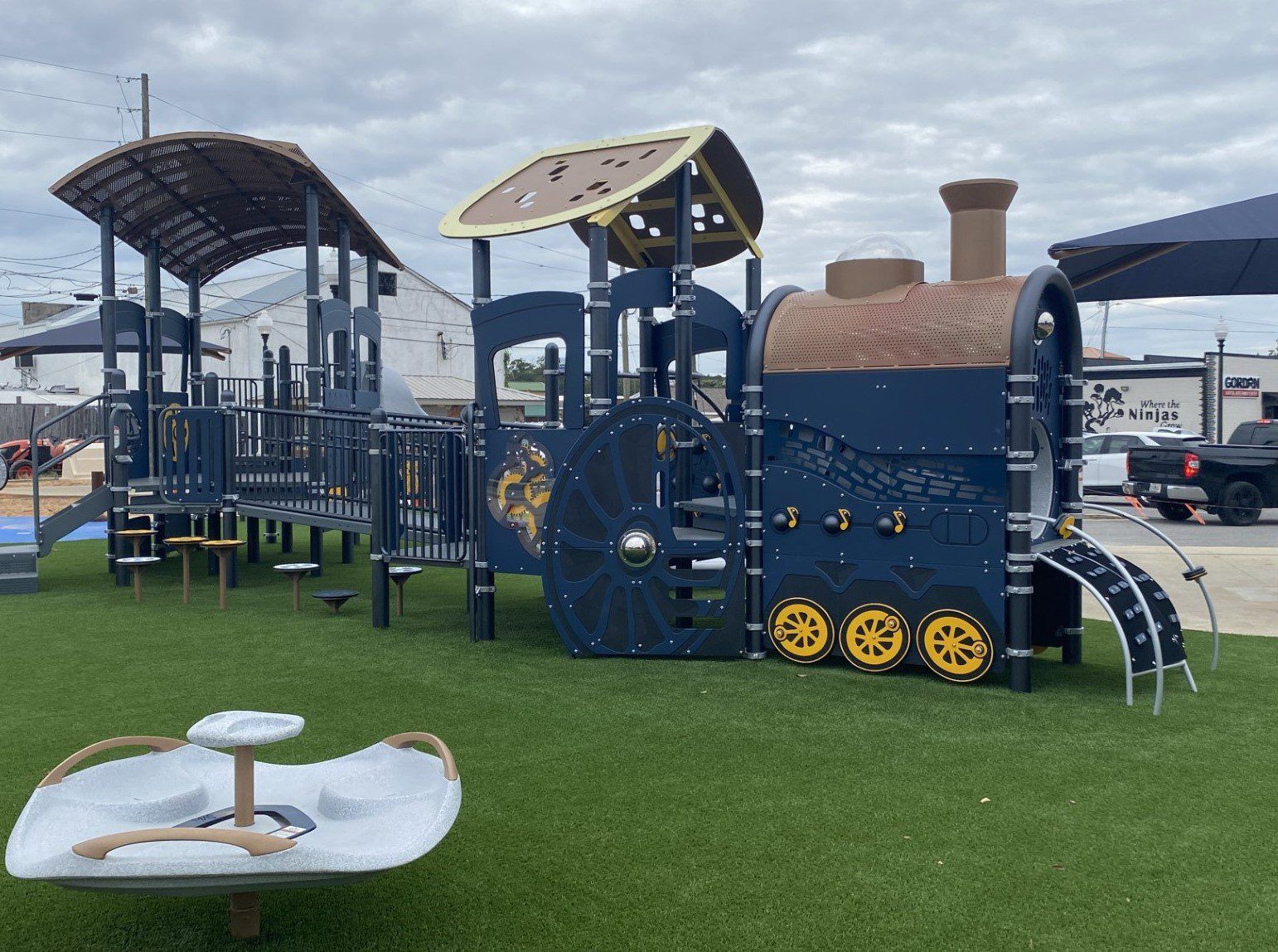 Crestview cracks down on smoking/vaping at city parks | Crestview News ...