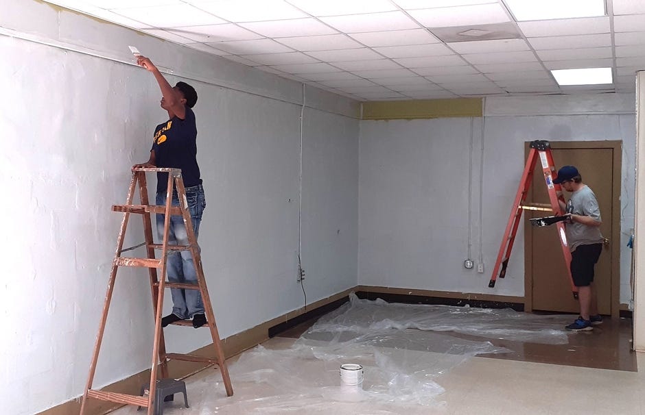 Volunteers revitalize Allen Park recreation center | Crestview News ...