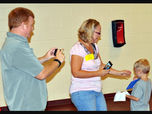 Riverside students welcome grandparents to campus (PHOTOS) | Crestview ...