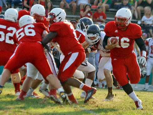 Bulldogs head into summer with jamboree sweep | Crestview News Bulletin