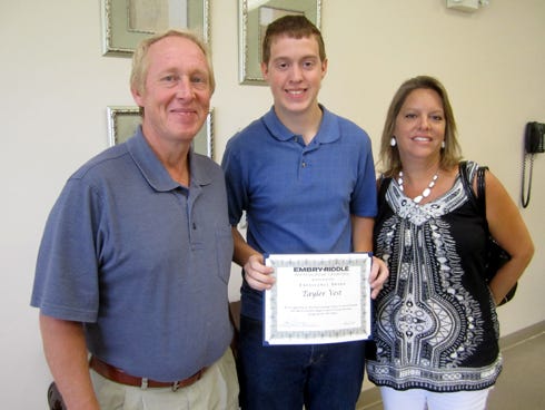 Crestview High School aviation student honored | Crestview News Bulletin