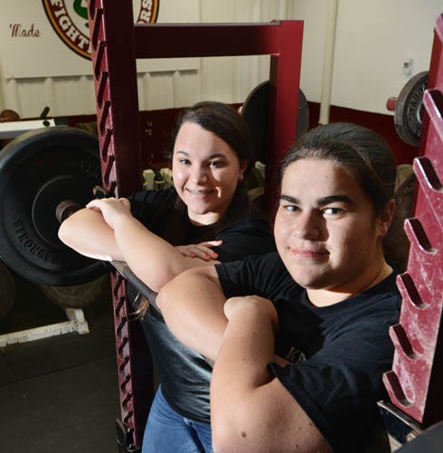 Baker duo masters art of lift in state title quest | Crestview News ...