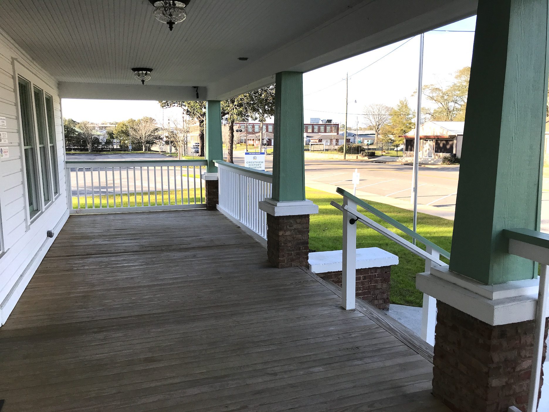 Bush House to host upcoming flea market | Crestview News Bulletin