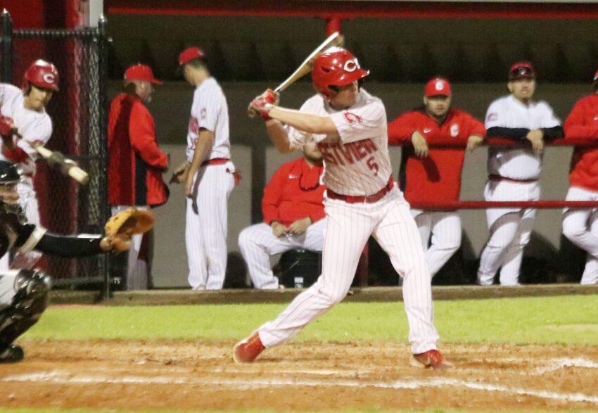 Bulldogs take out Panthers | Crestview News Bulletin