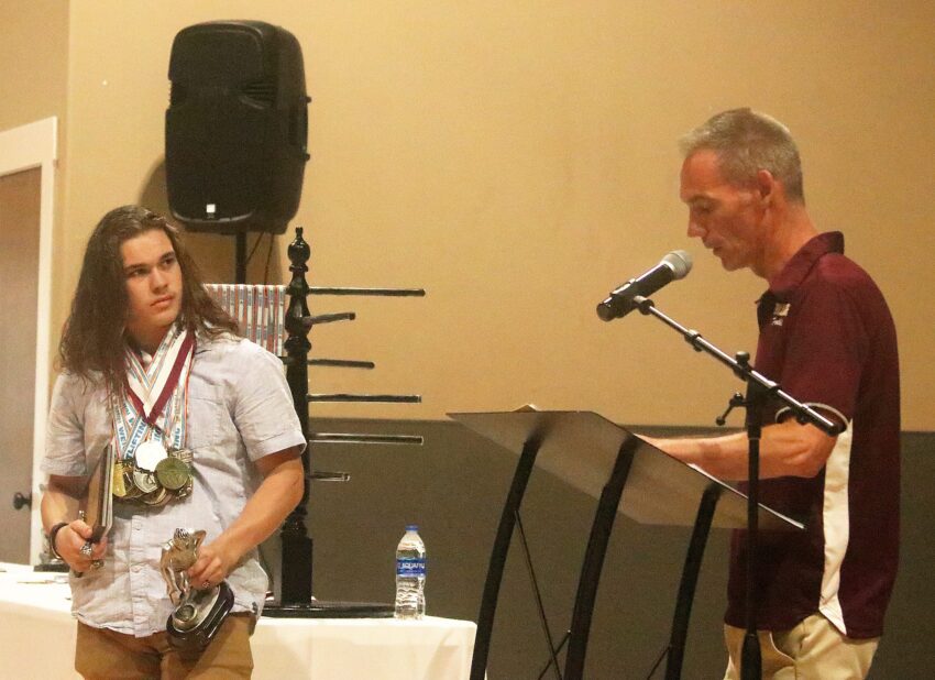 Baker weightlifting team celebrates another strong season | Crestview ...