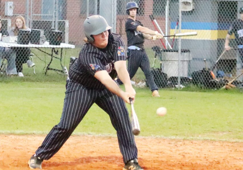 Senterfitt a Hobo of all trades on the diamond | Crestview News Bulletin