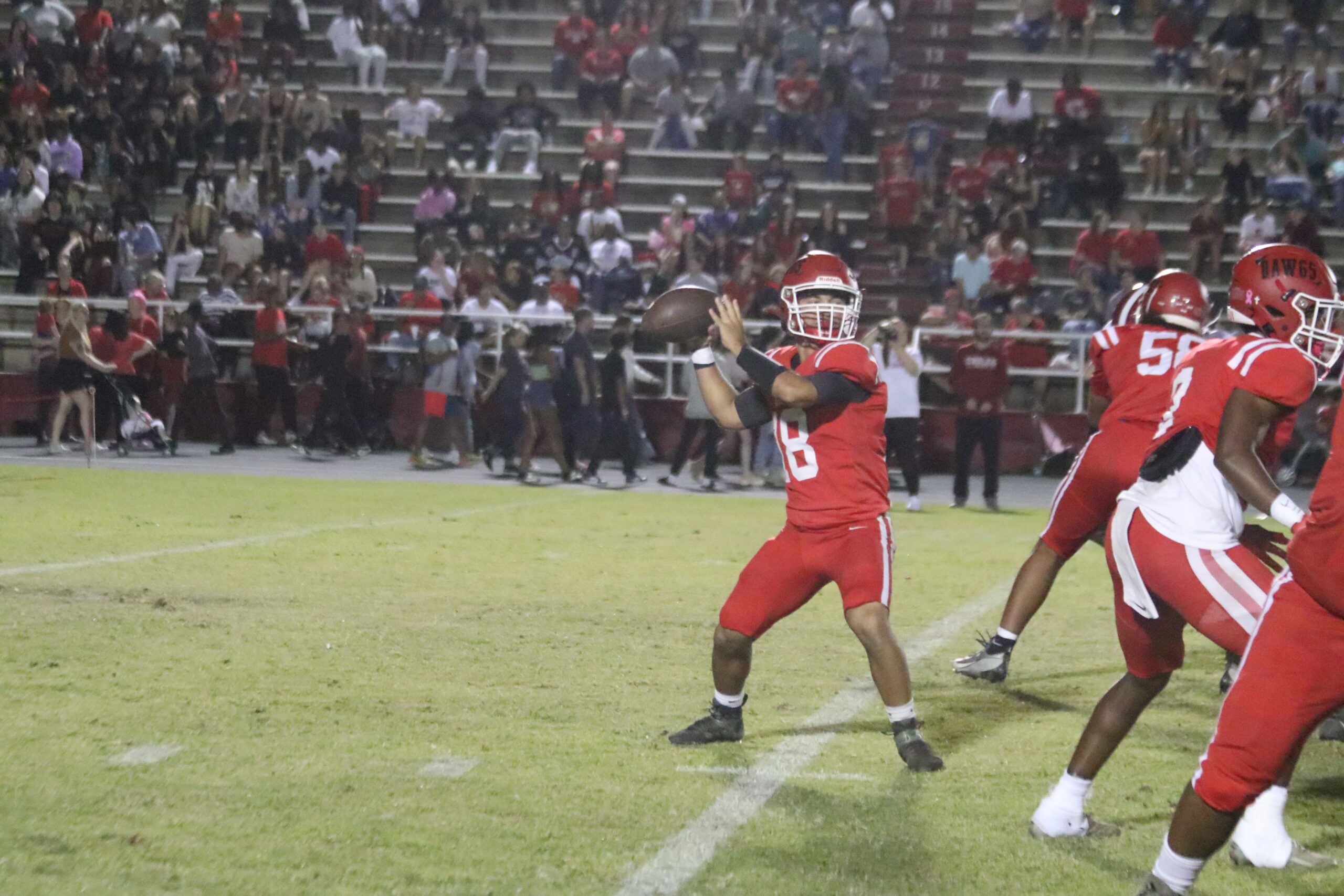 Bulldogs blow past Leon | Crestview News Bulletin