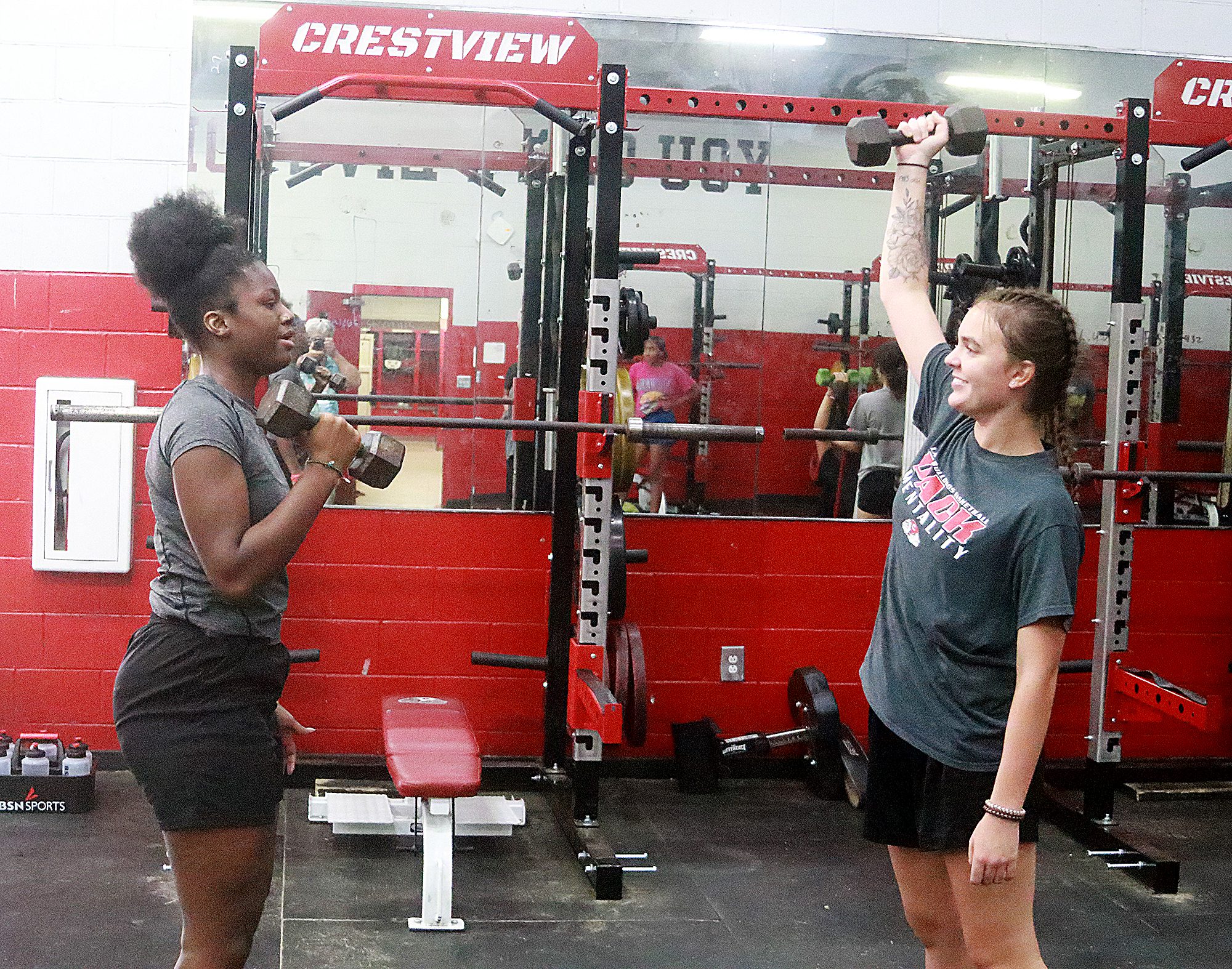 Lady Bulldogs hit the weights | Crestview News Bulletin