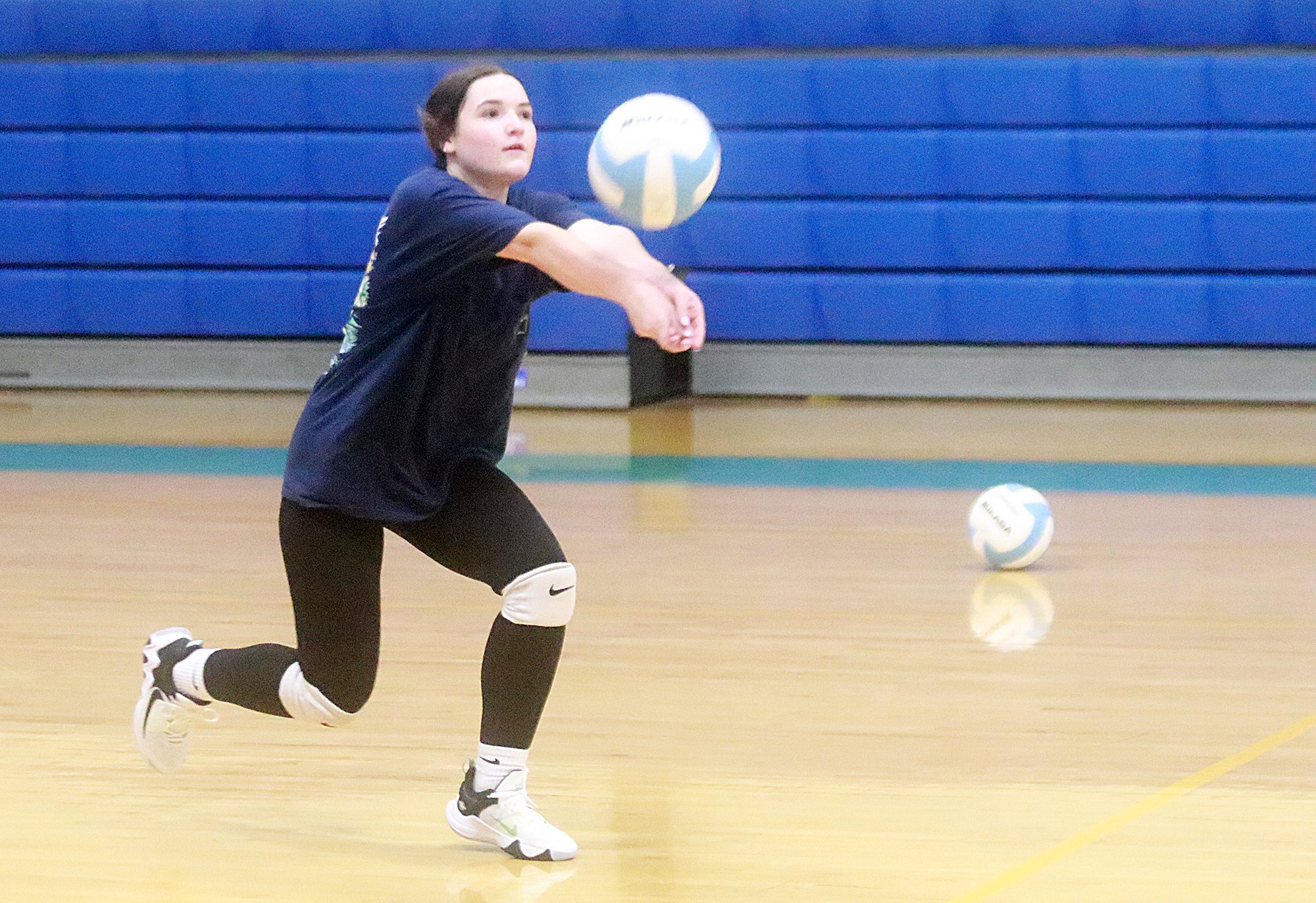 Lady Hobo volleyball team a collection Baby Hoboes | Crestview News ...