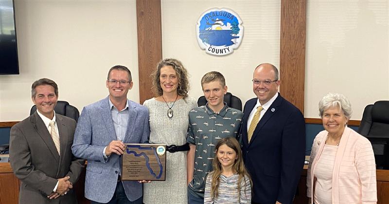 Boyles shows himself out after 12 years on the County Commission ...