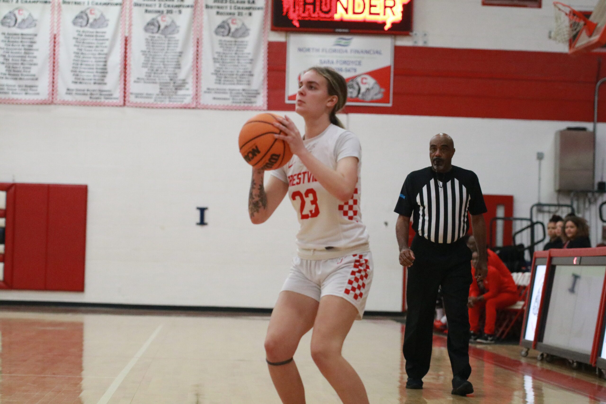 Bulldogs girls basketball moves to district tournament semifinal ...